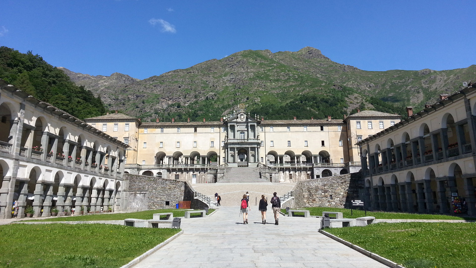 20 Santuario di Oropa - Luoghi di Interesse